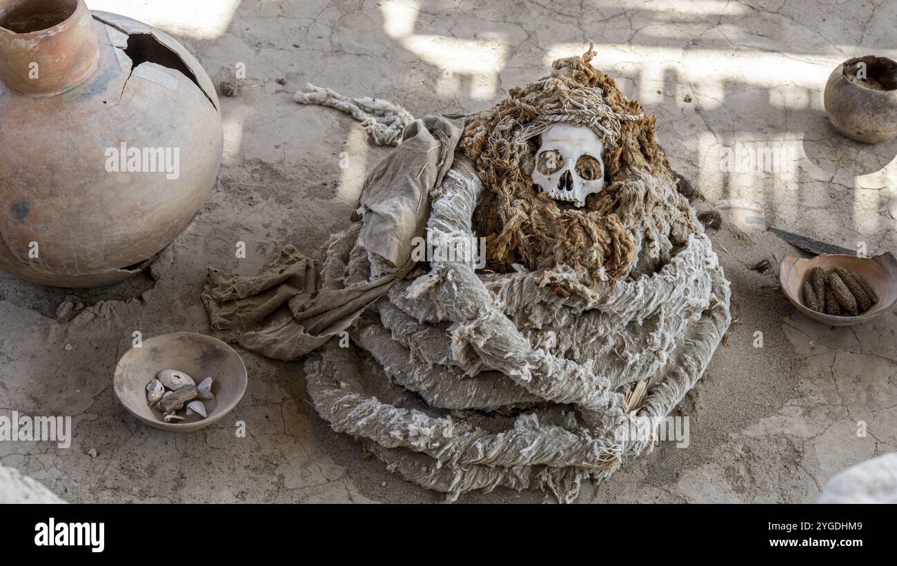 Mummy mummies nazca hi-res stock photography and images - Alamy