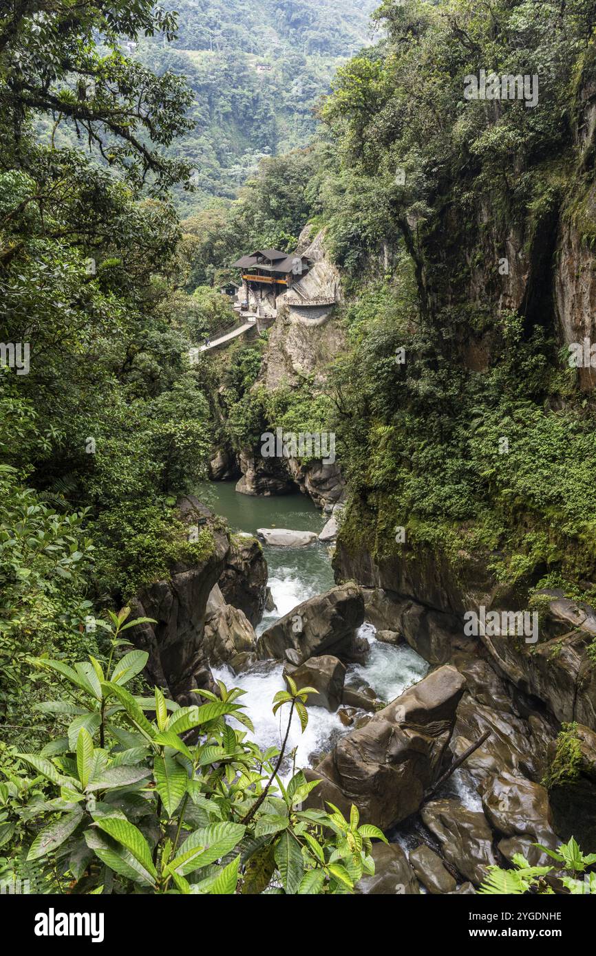 Cascada el Pailon del Diablo, Rio Verde, Ecuador, South America Stock ...