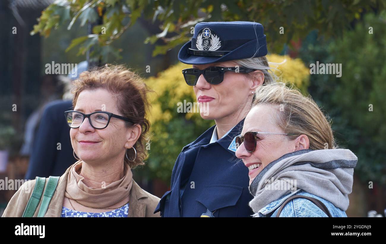 Three uniformed individuals hi-res stock photography and images - Alamy