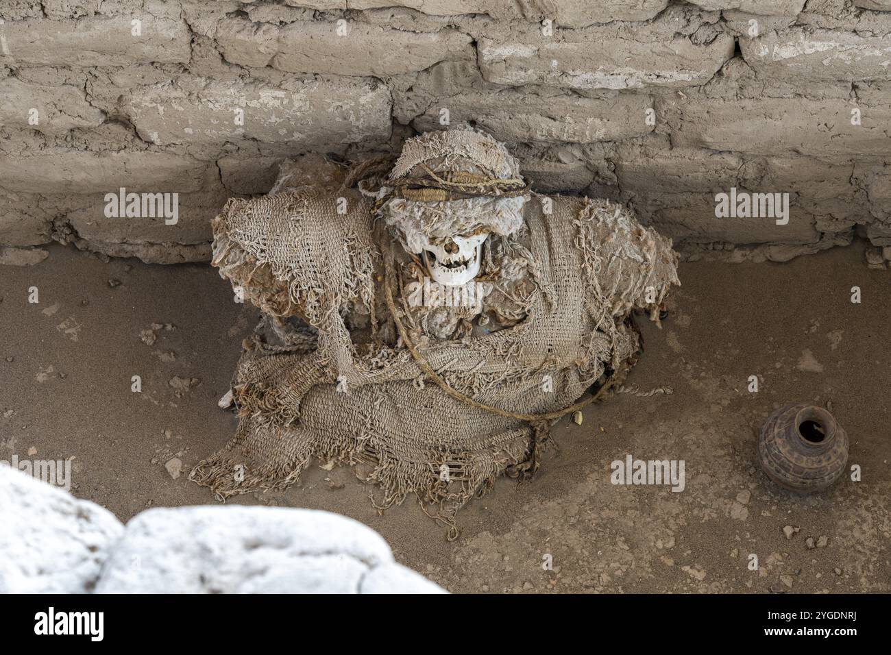 Mummy in the Cemetery of Chauchilla, Chauchilla Cemetery, Nazca, Peru ...