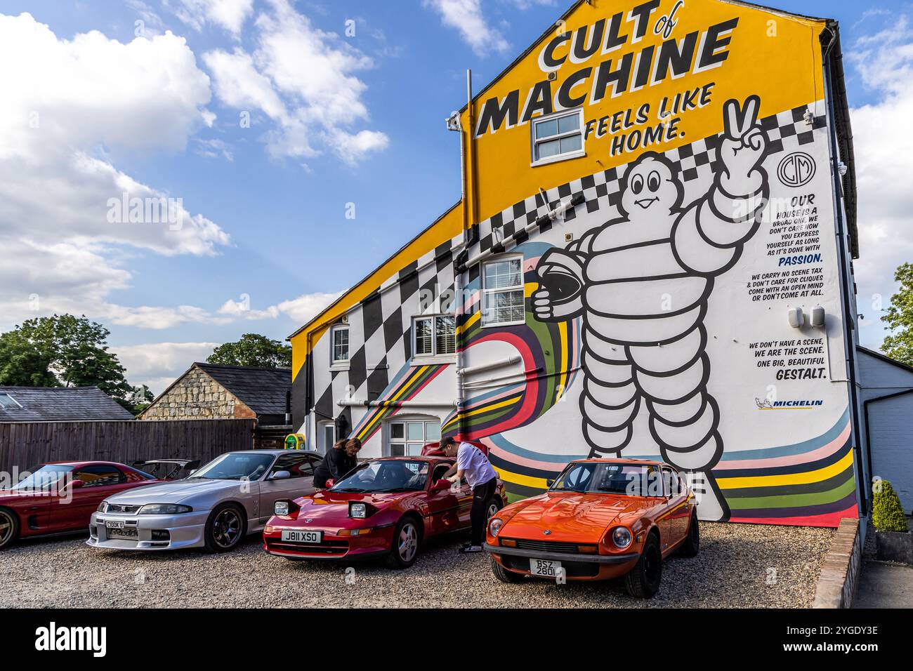 Ettington , UK - June 5, 2024: Popular Caffeine and Machine The Hill ...