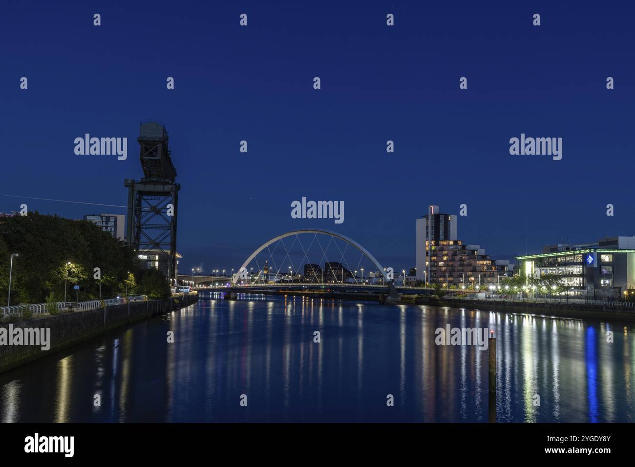 The Clyde Arc, arched bridge over the River Clyde, evening mood ...