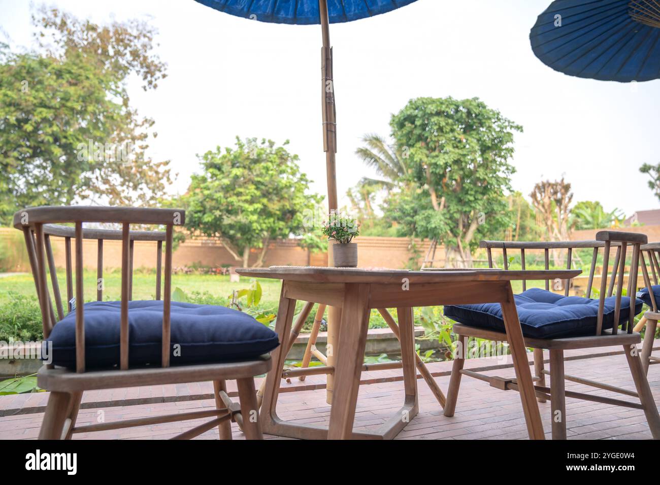 Thailand Northern traditional modern combination wood table and chair ...