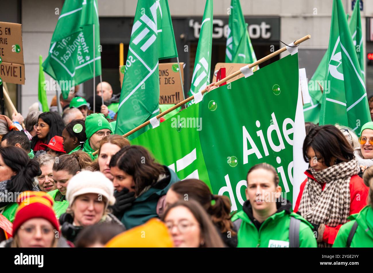 National strike and protestation march for welfare, social security and ...
