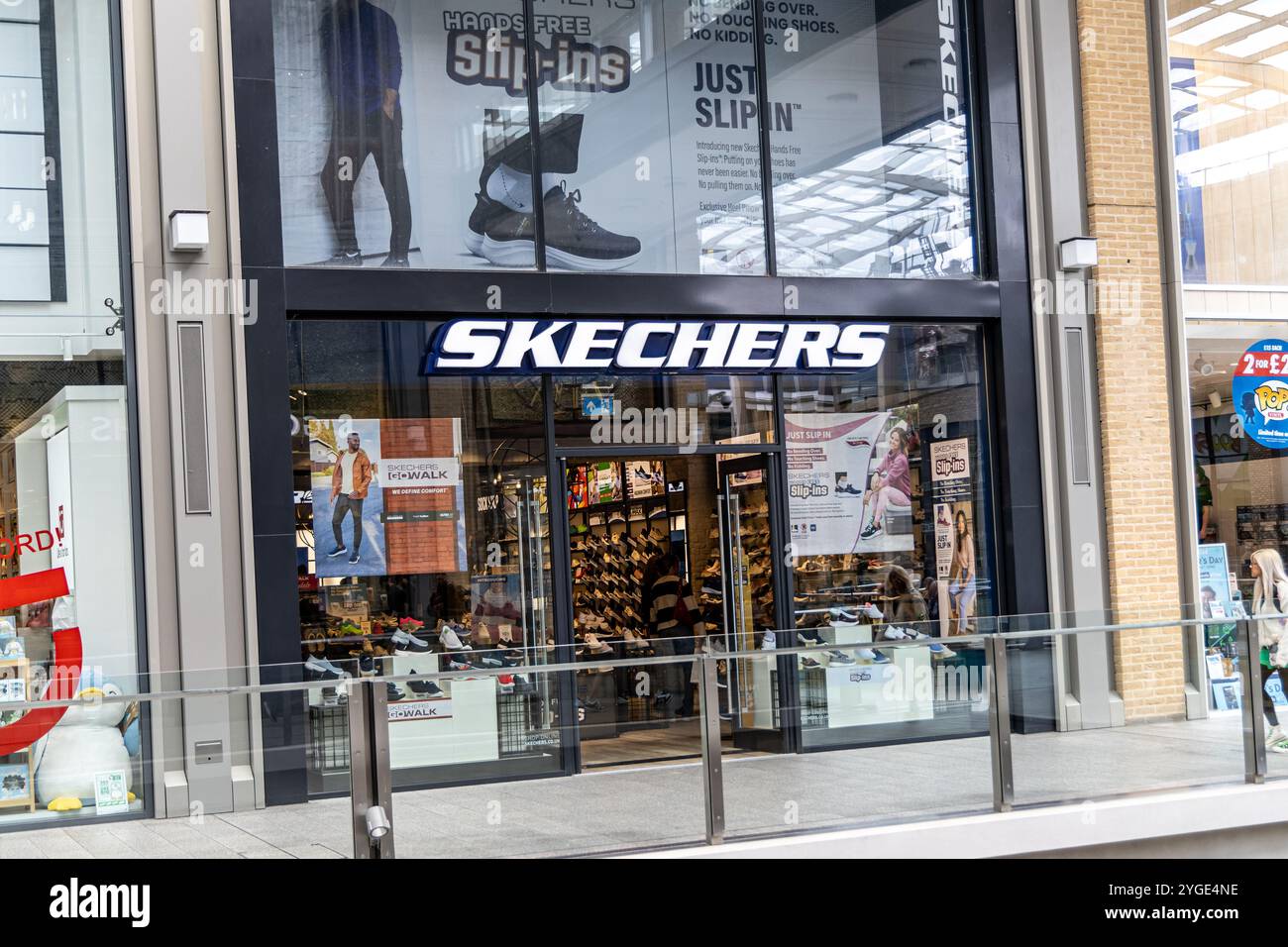 Skechers store shopping mall hi-res stock photography and images - Alamy