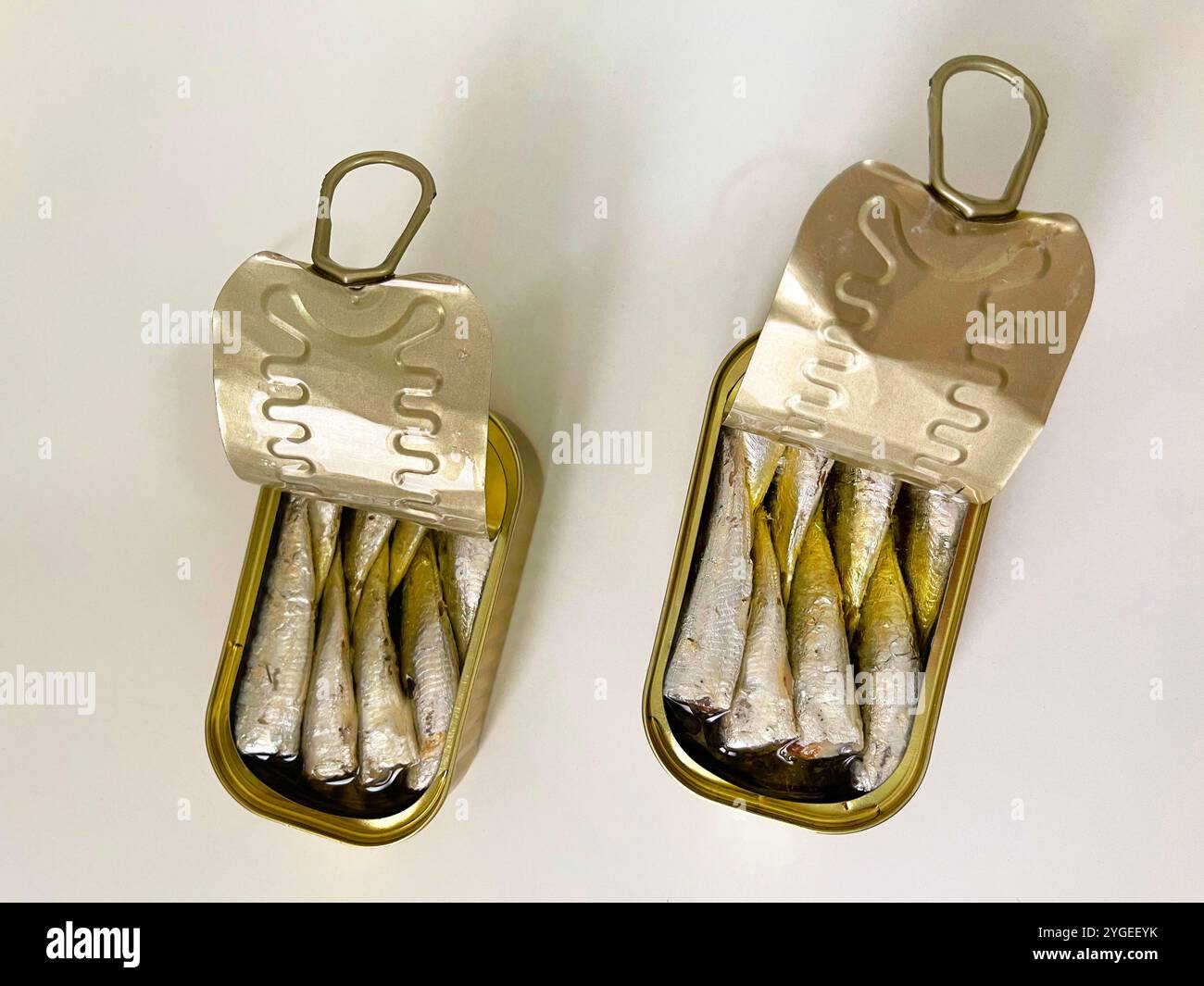 Two tins of sardines hi-res stock photography and images - Alamy