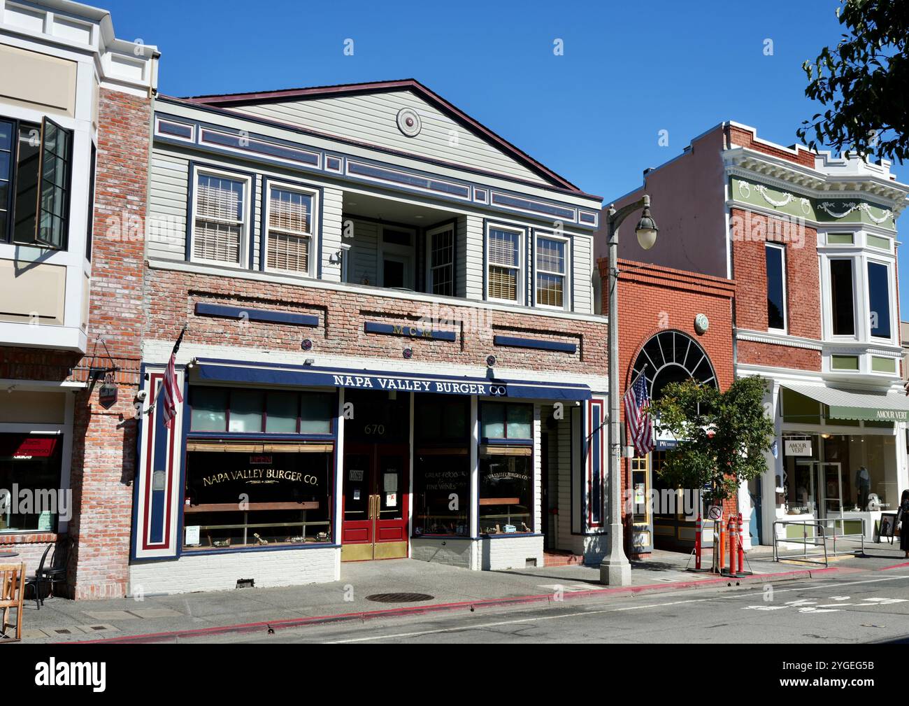 Napa Valley Burger Company, in Sausalito's oldest brick building, which ...
