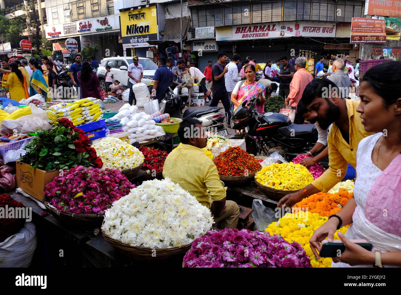 30 October 2024, Pune, Maharashtra, India, Mandai, Pune Residents Flock ...