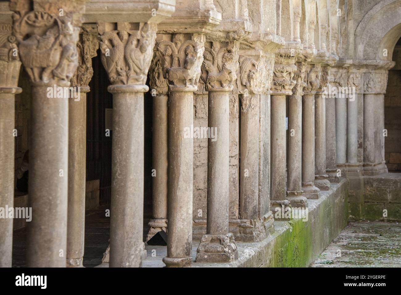 Colonna colonnato hi-res stock photography and images - Alamy