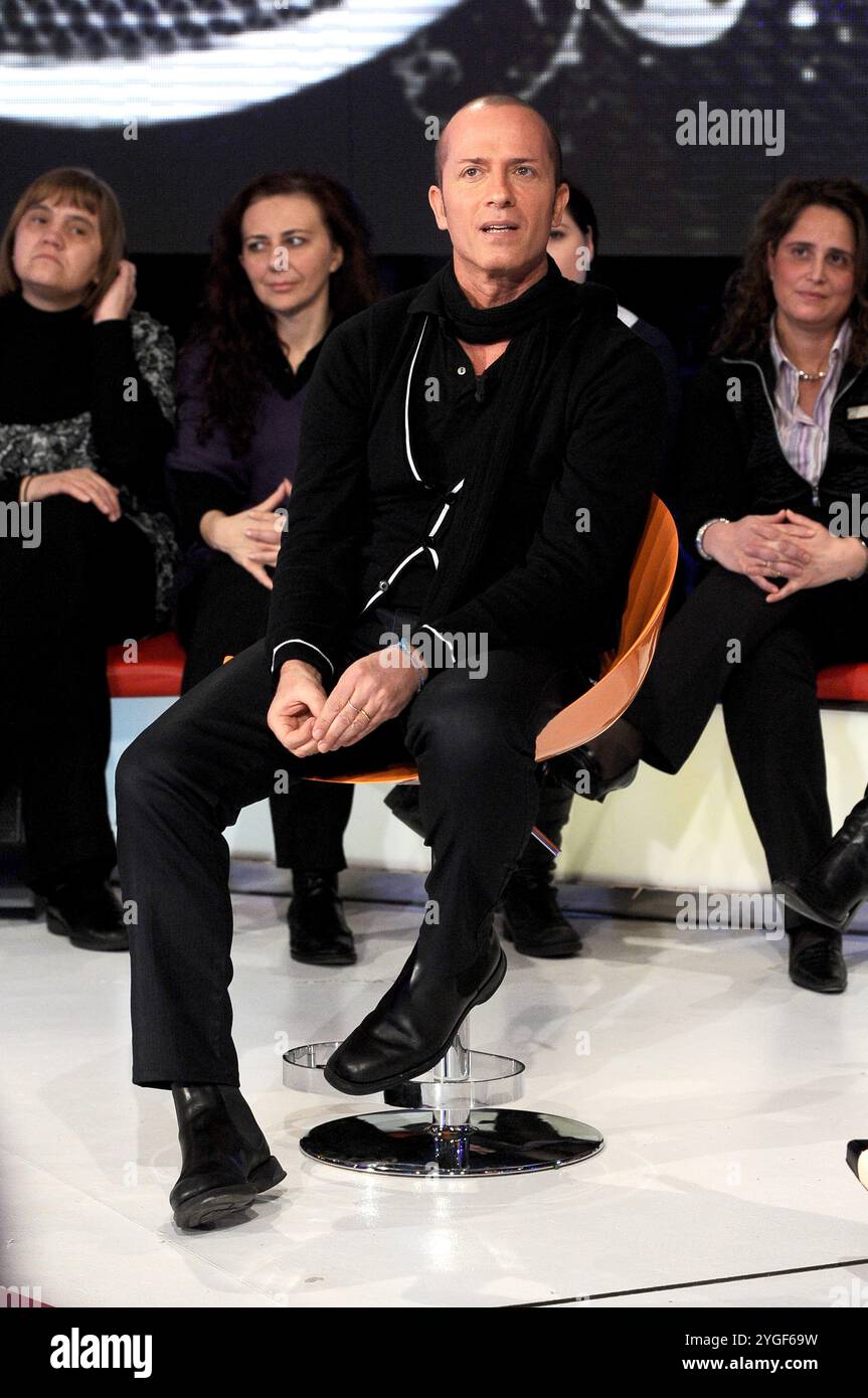 Raf singer 2009 hi-res stock photography and images - Alamy