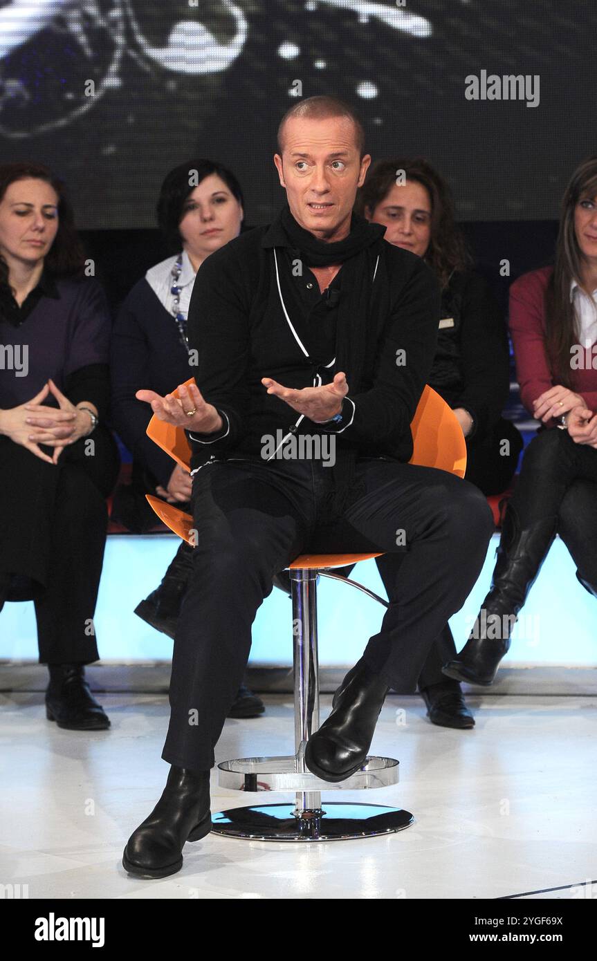 Raf singer 2009 hi-res stock photography and images - Alamy