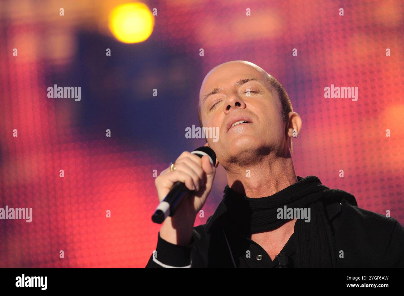 Raf singer 2009 hi-res stock photography and images - Alamy