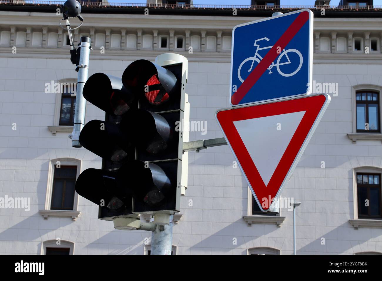 Traffic Light and Bicycle Restriction Sign – Urban Street Intersection ...