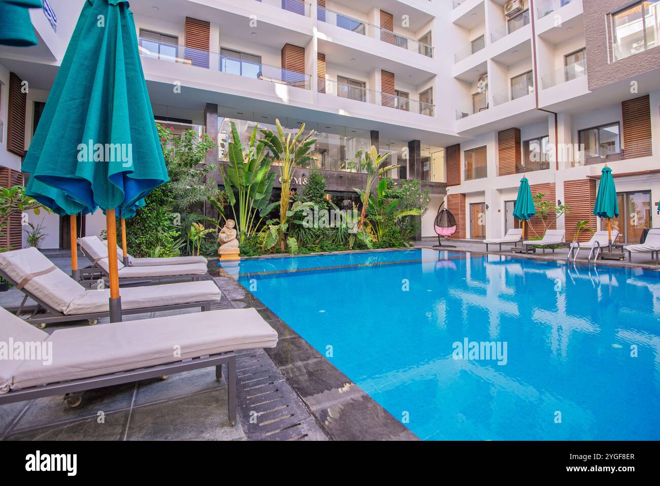Swimming pool in residential building hi-res stock photography and ...