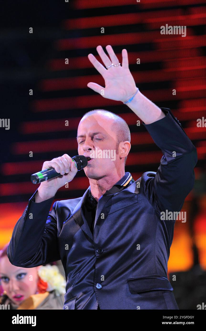 Raf singer 2009 hi-res stock photography and images - Alamy