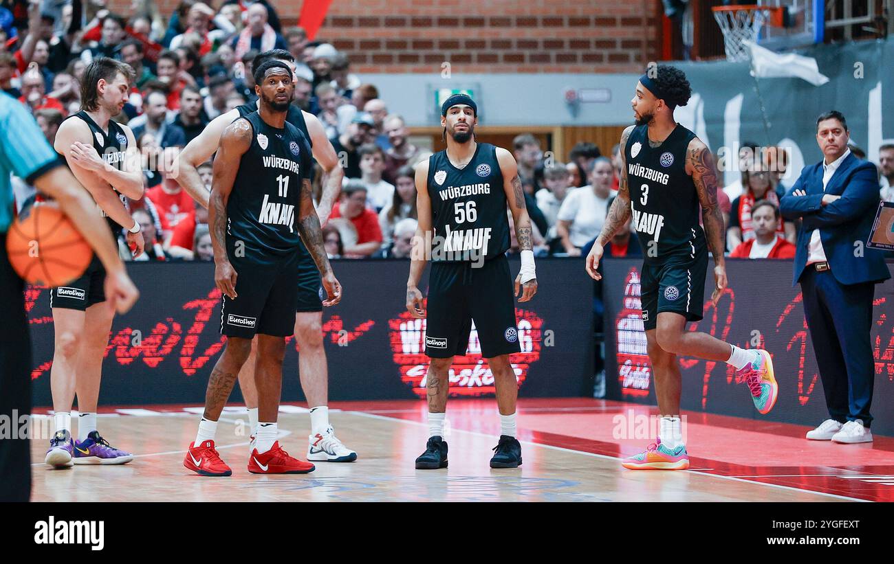 56 und owen klassen wuerzburg baskets hi-res stock photography and ...