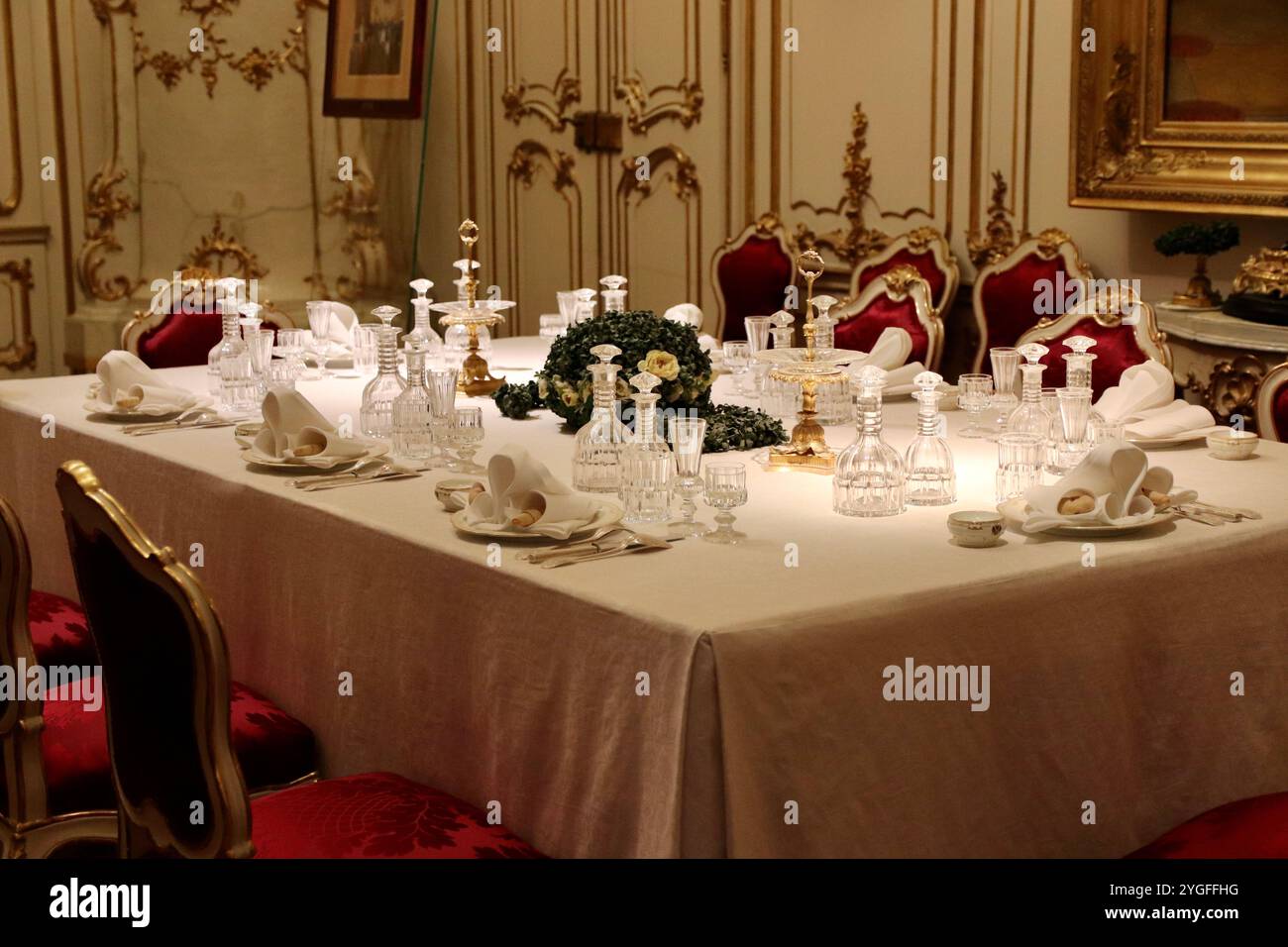 Vienna, Austria - October 6 2024: Elegant Imperial Dining Table Display ...