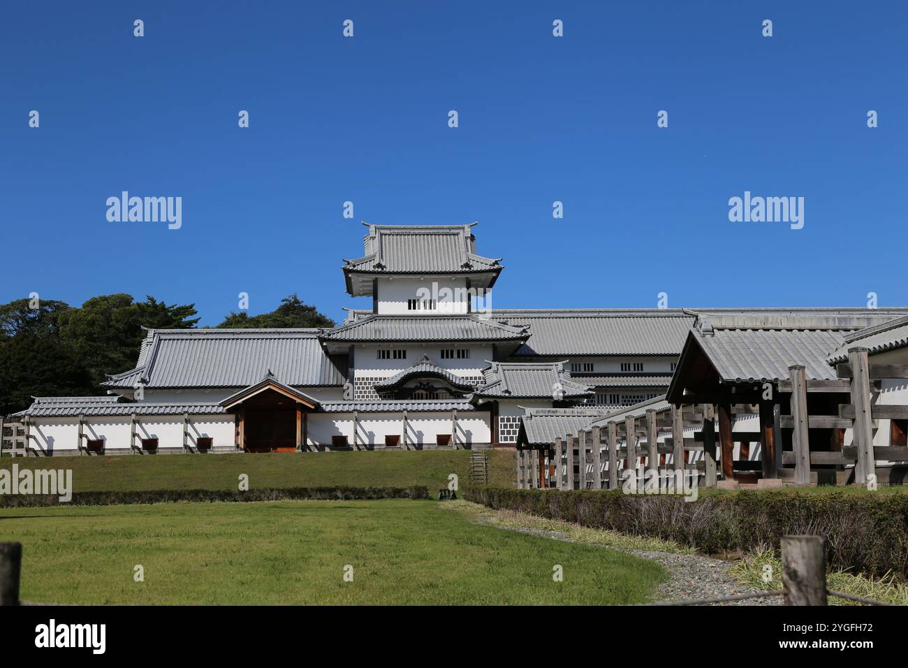 Kanazawa Castle has burnt down but the storehouses survived and hint at ...