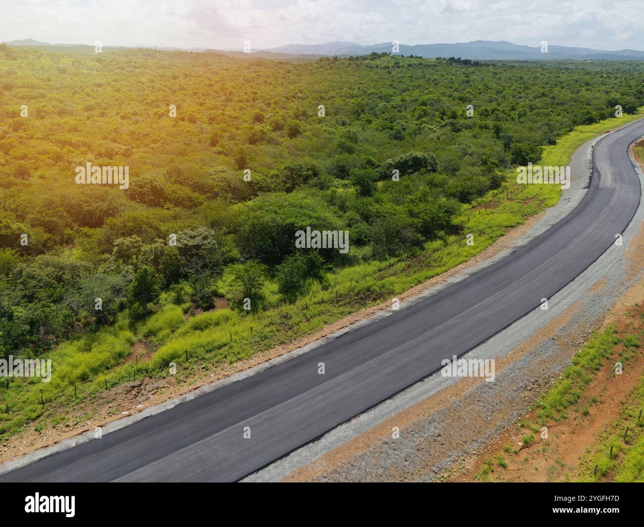 Road curve mountain aerial view hi-res stock photography and images - Alamy