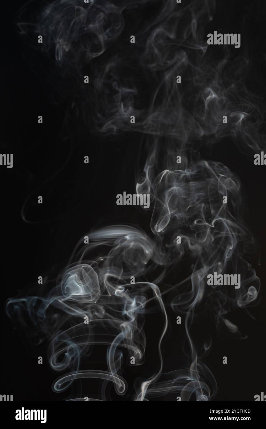 Abstract smoke pattern hi-res stock photography and images - Alamy