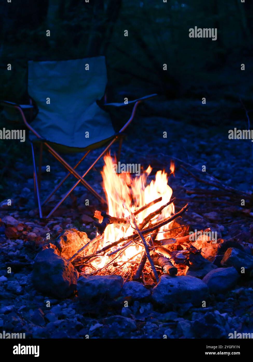 Building Camping Campfire Firepit Fire Flames at Night Stock Photo - Alamy