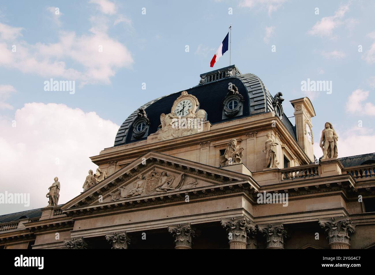 The grand facade of the École Militaire in Paris, a historic military ...