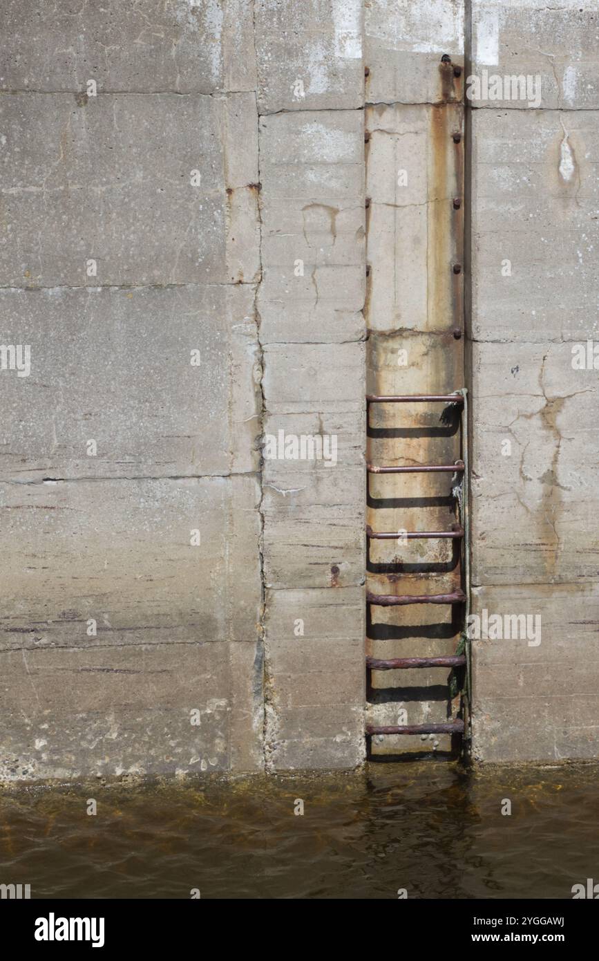 Harbour Wall Ladder Stock Photo - Alamy