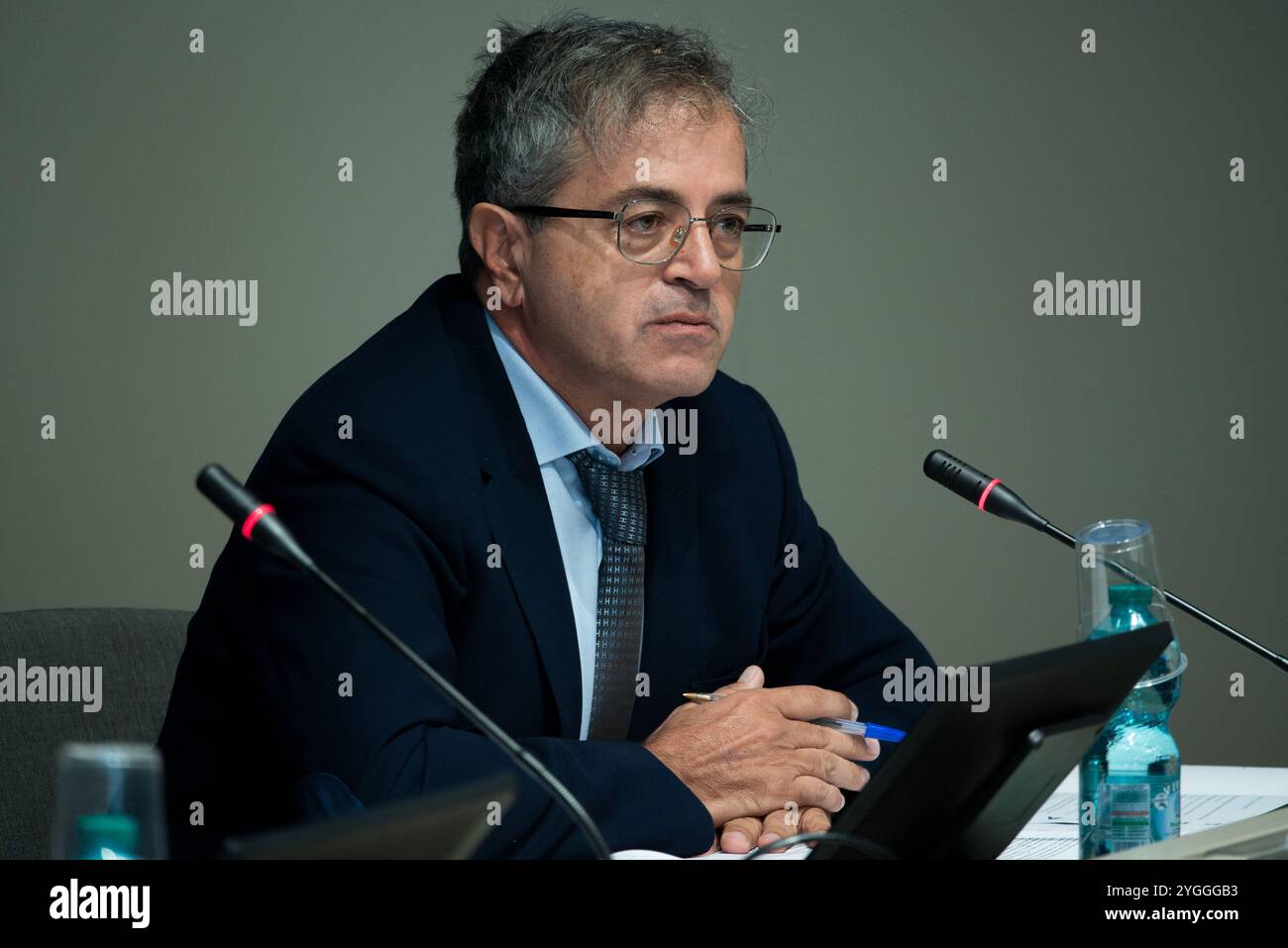 Economia generale hi-res stock photography and images - Alamy