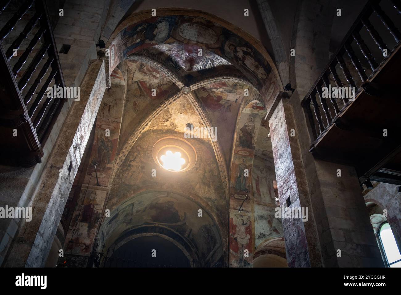 Full view and light entry rose window typical of the late Romanesque ...