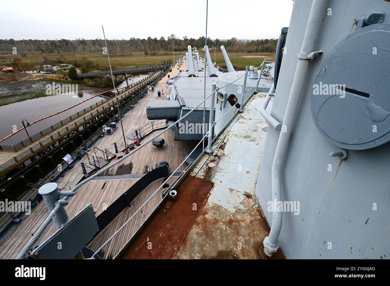 Main gun turrets of the Battleship North Carolina Stock Photo - Alamy