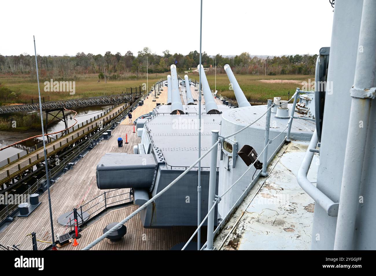 Main gun turrets of the Battleship North Carolina Stock Photo - Alamy