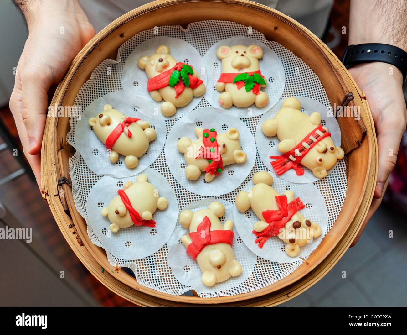Bamboo bears hi-res stock photography and images - Alamy