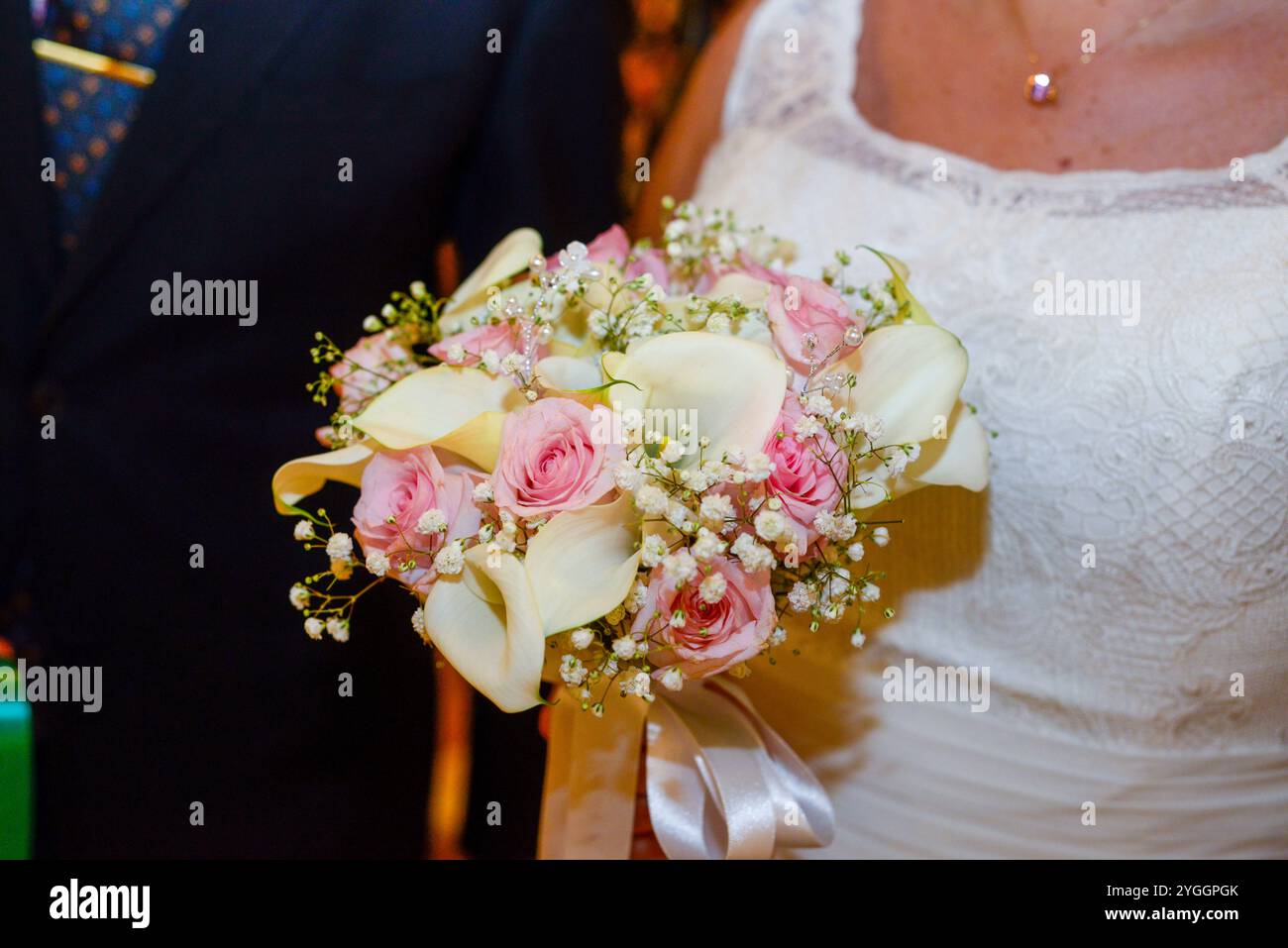 Bouquet calla hi-res stock photography and images - Alamy