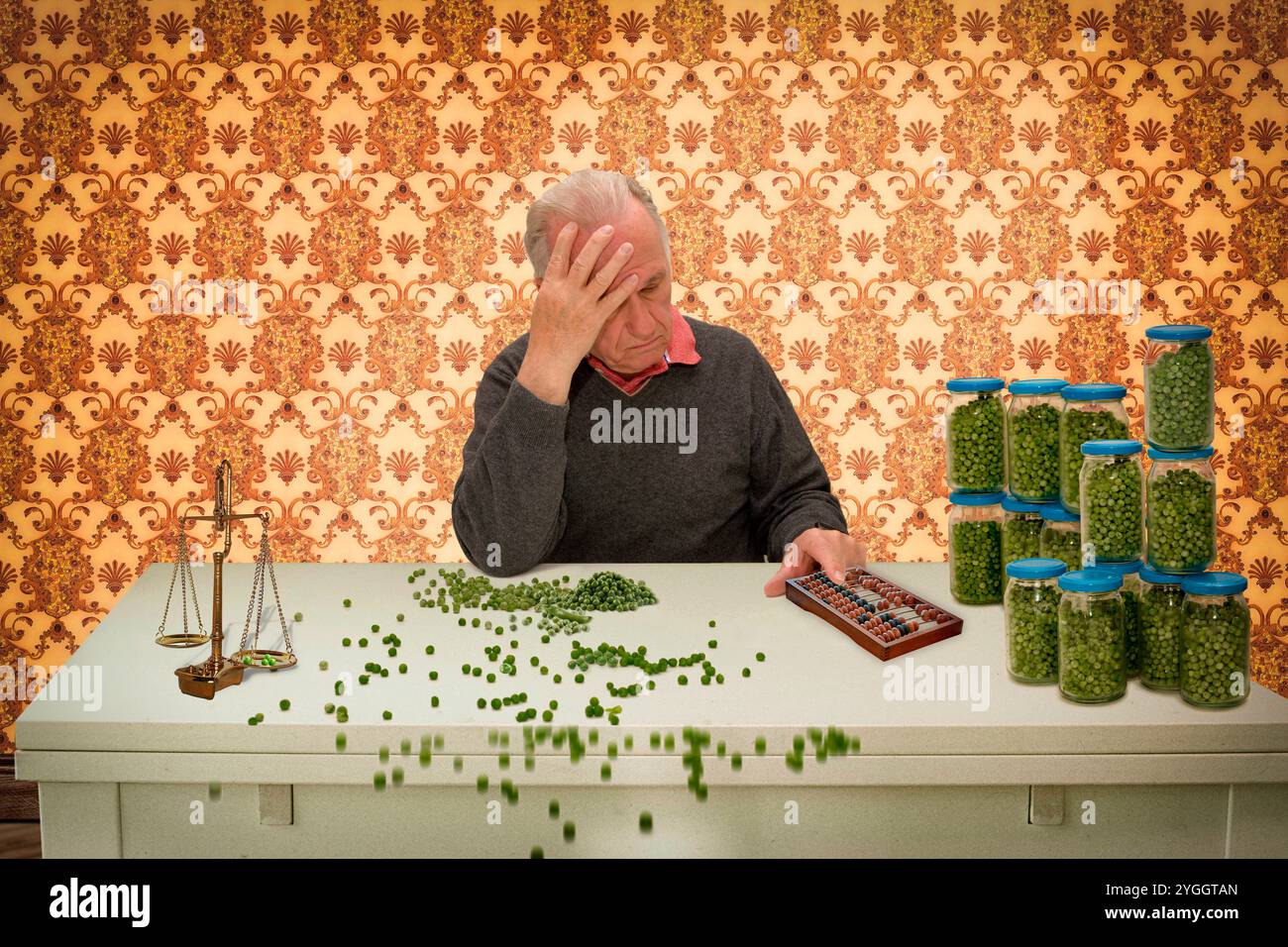 Counter tables hi-res stock photography and images - Alamy