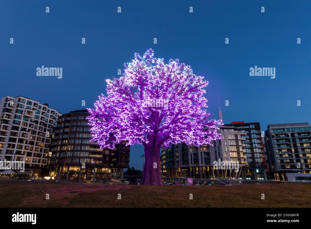 Artwork in oslo norway hi-res stock photography and images - Alamy