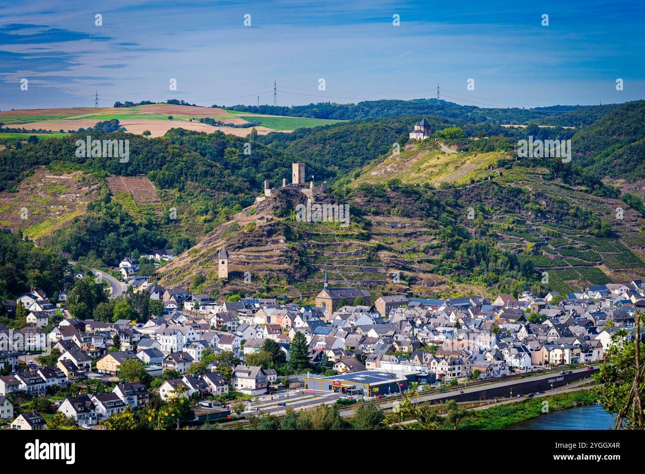 Lower and upper castles in Kobern-Gondorf on the Lower Moselle, ruins ...
