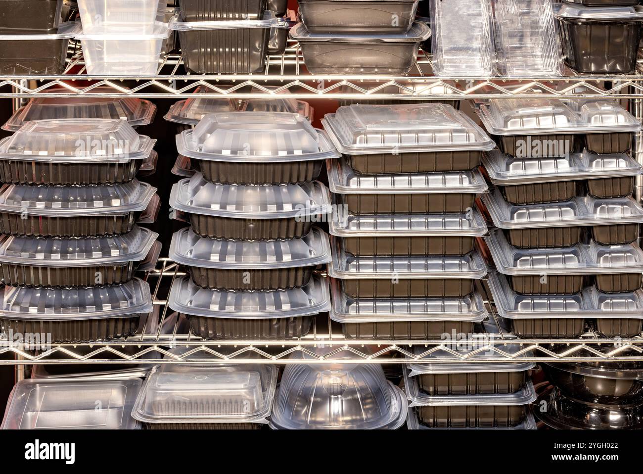 Plastic foodservice containers hi-res stock photography and images - Alamy