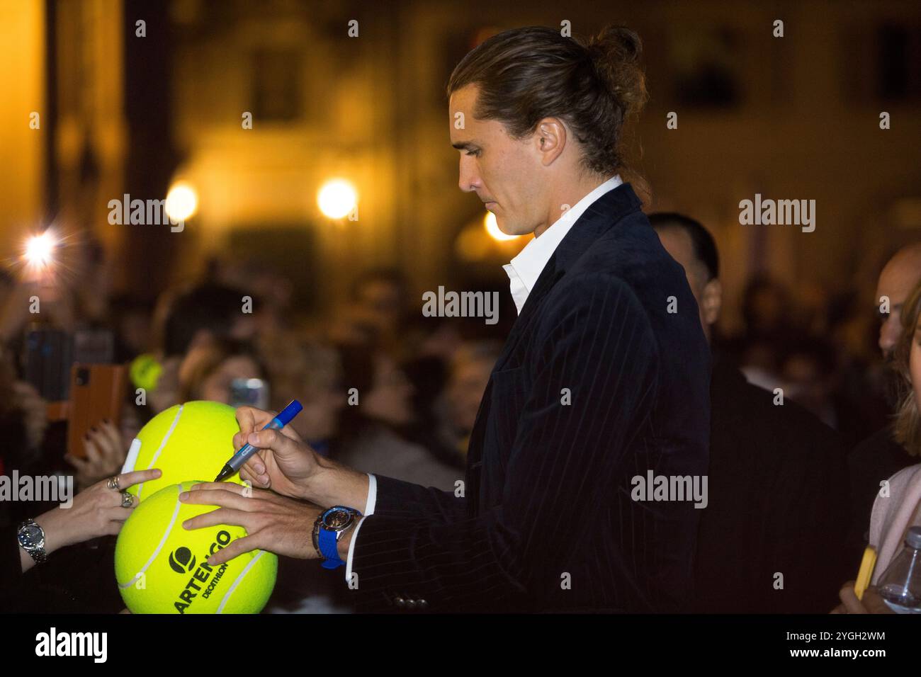 Torino, Italy. 7th Nov, 2024. Tennis player Alexander Zverev signs a ...