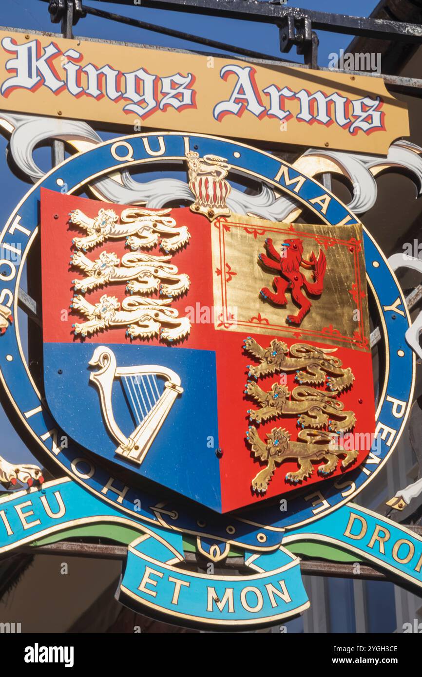 England, Kent, Elham Valley, Elham Village, The Kings Arms Pub Sign ...