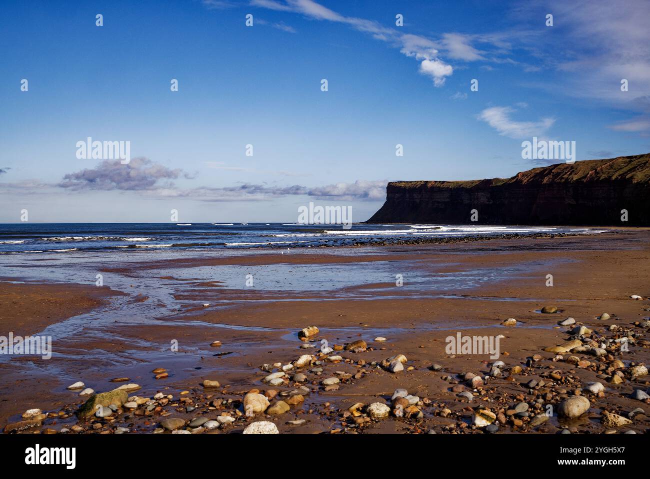 Beach at low tide below Hunt Cliff, Saltburn, Teesside, England Stock ...