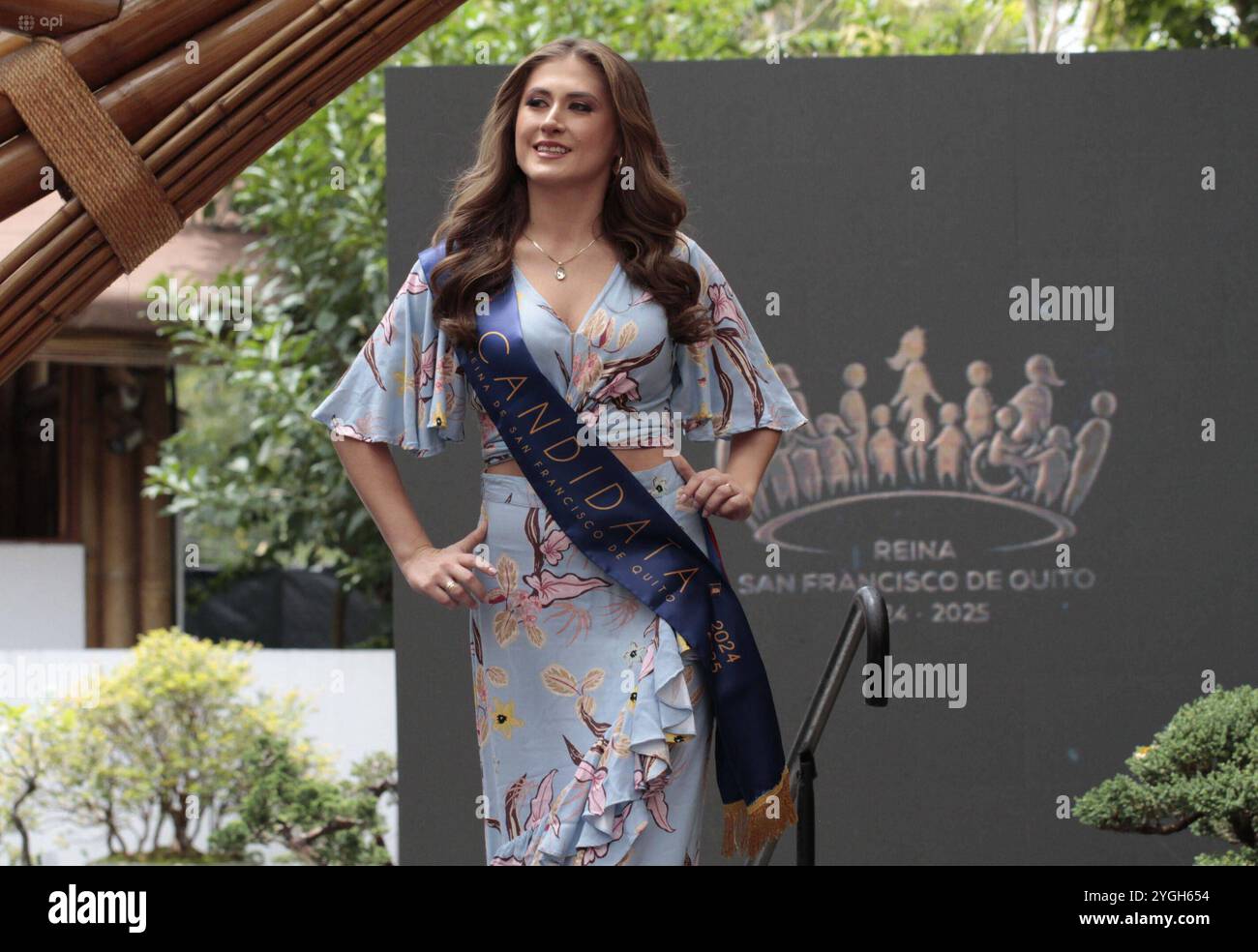 PRESENTATION OF THE CANDIDATES QUEEN SANFRANCISCO DE QUITO November 07 ...