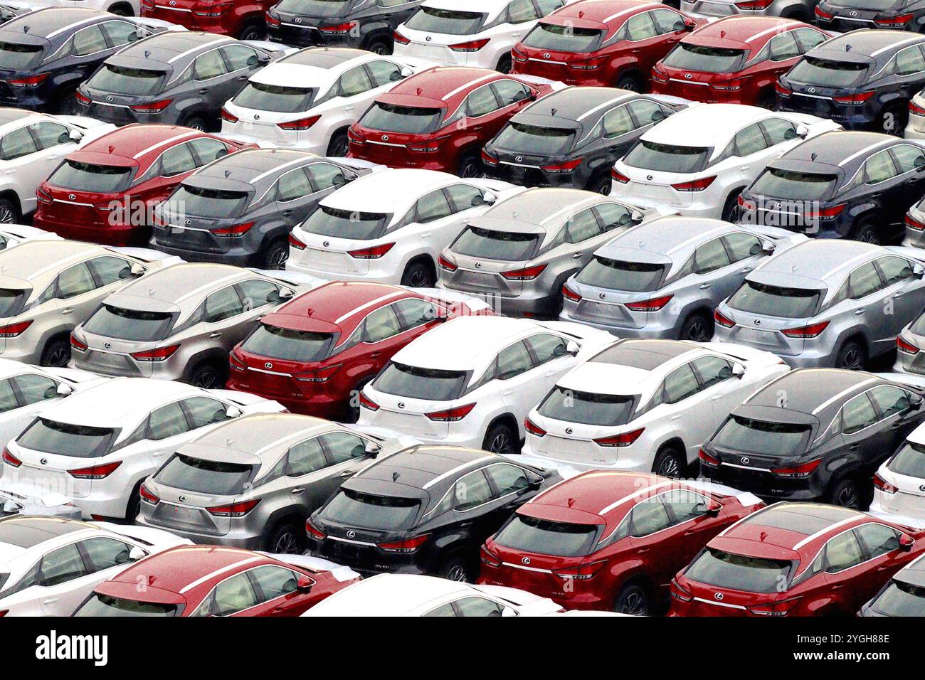 Toyota car cropped hi-res stock photography and images - Alamy