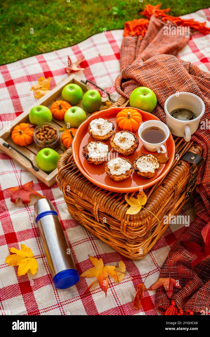 Cozy holiday park hi-res stock photography and images - Alamy