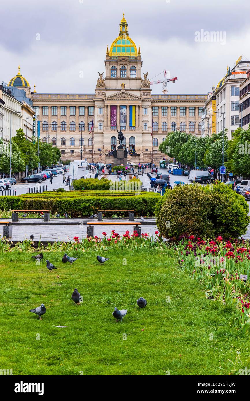 One renaissance square building hi-res stock photography and images - Alamy