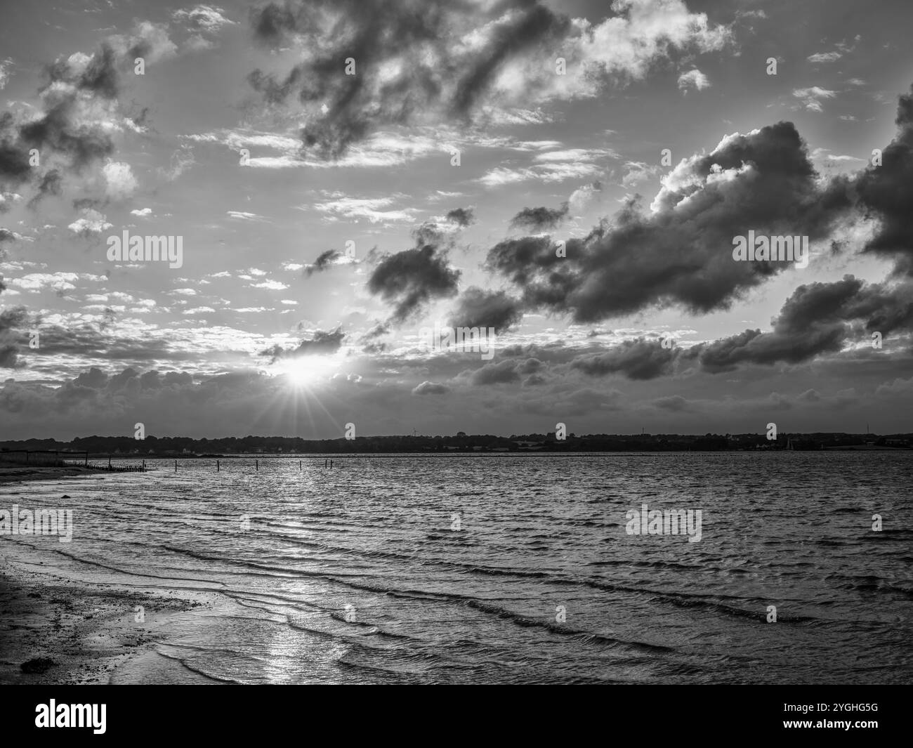 Dusk dawn Black and White Stock Photos & Images - Alamy