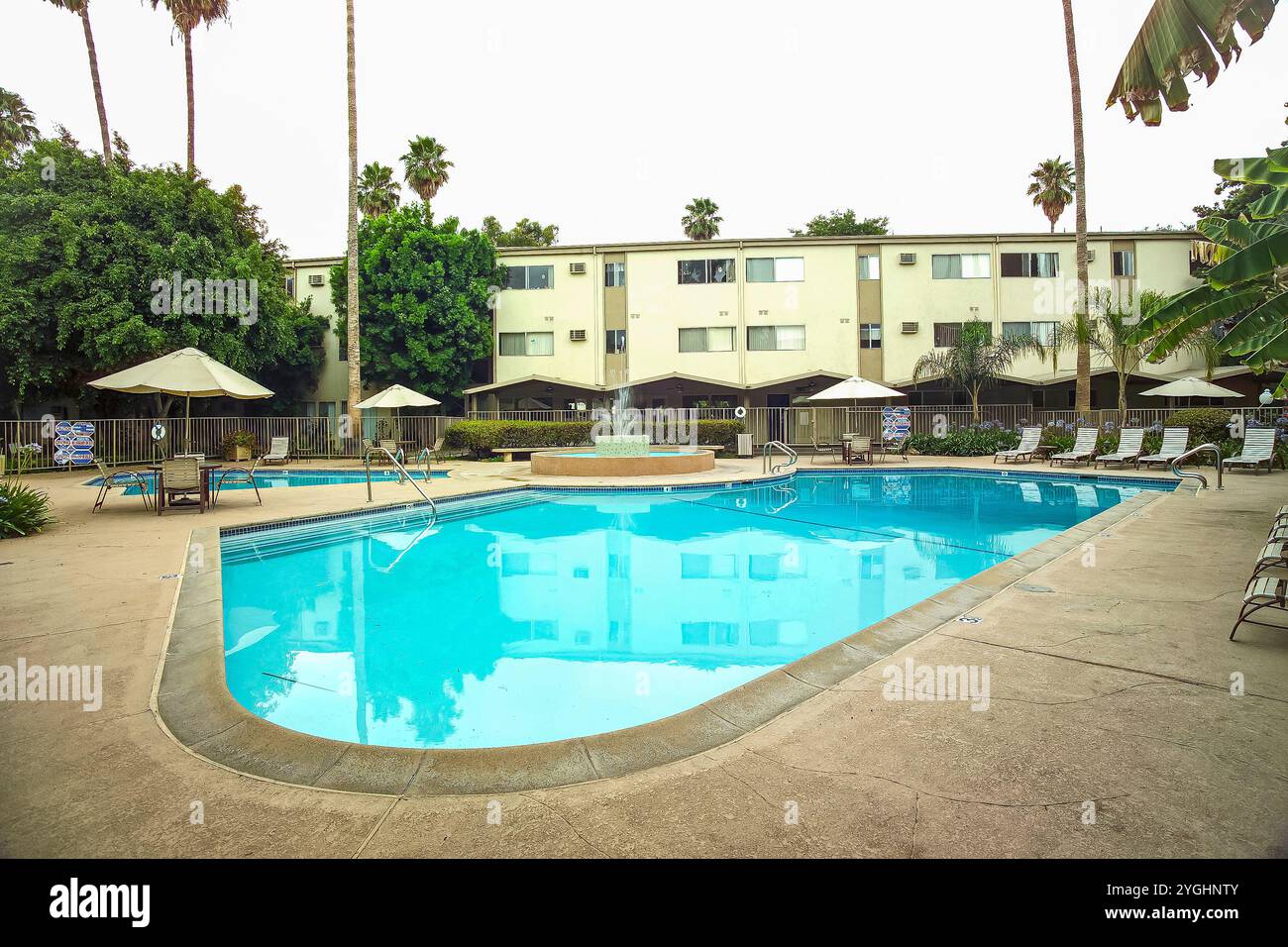 Southern California Apartment Building with pools Stock Photo - Alamy