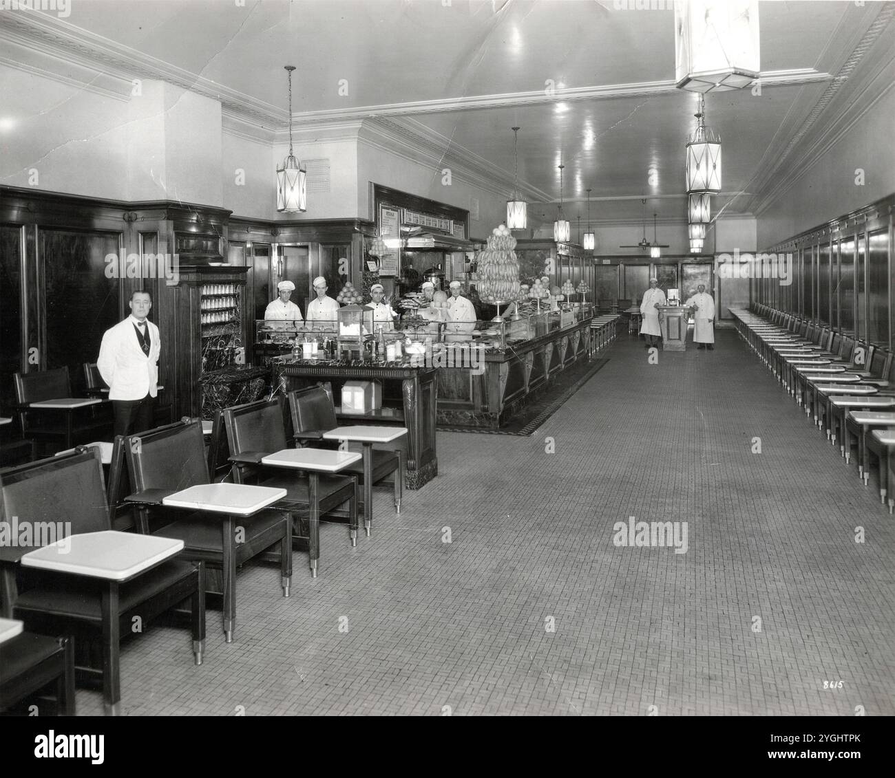 1920s kitchen hi-res stock photography and images - Alamy