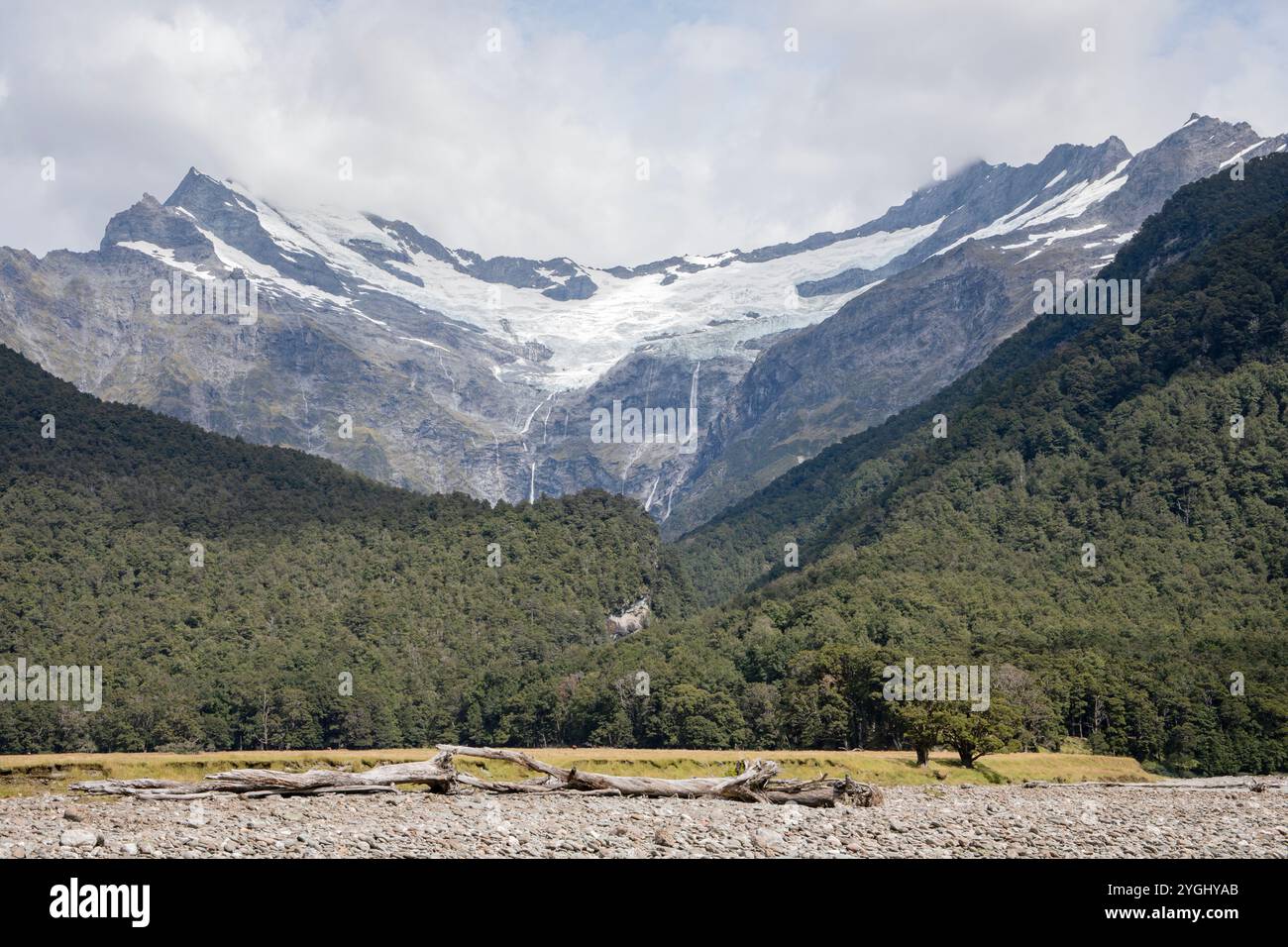Views of Mount Aspiring taken during a Wanaka river cruise Stock Photo ...