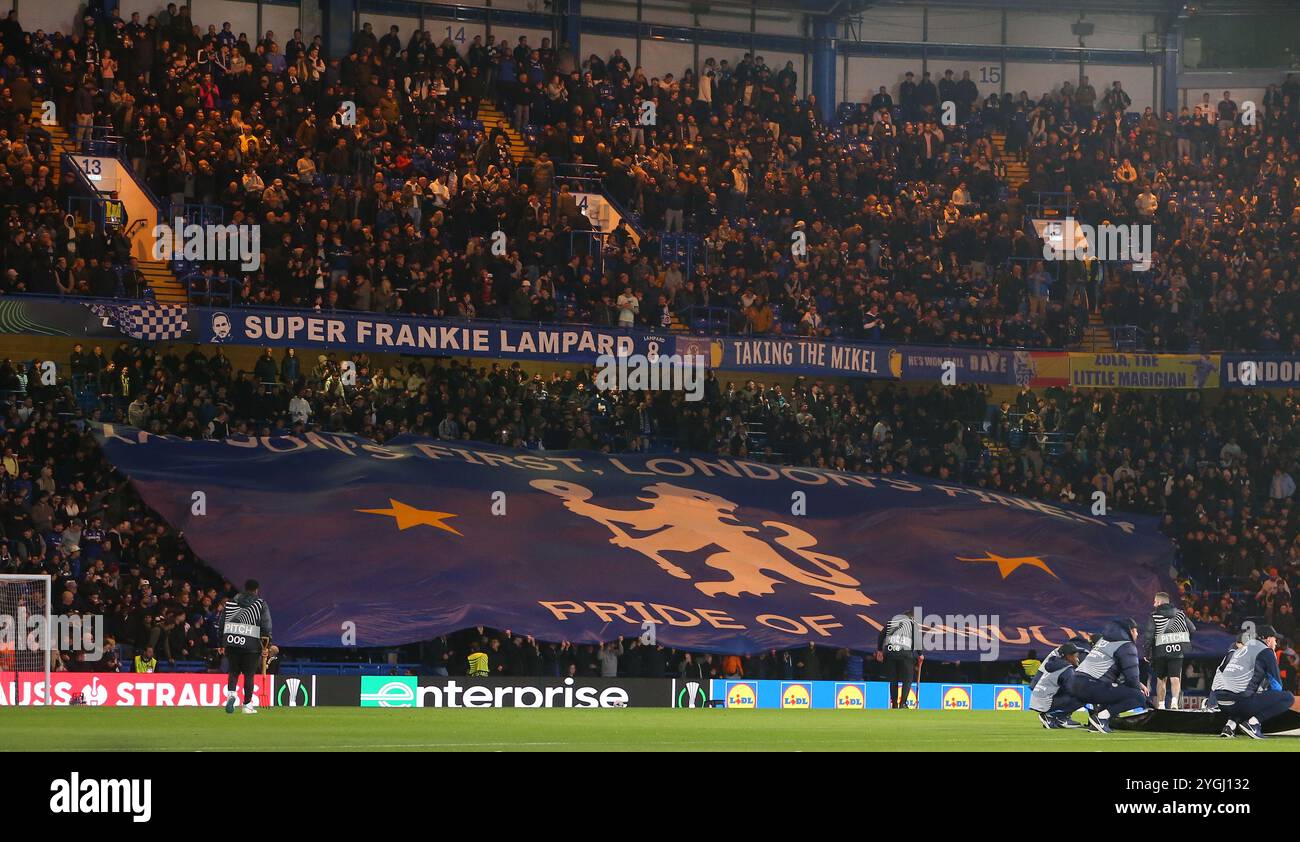 The matthew harding stand hi-res stock photography and images - Alamy