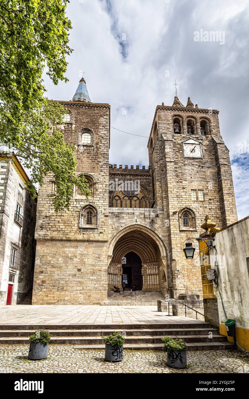 Massive Roman catholic church or Cathedral of Evora in Portugal known ...